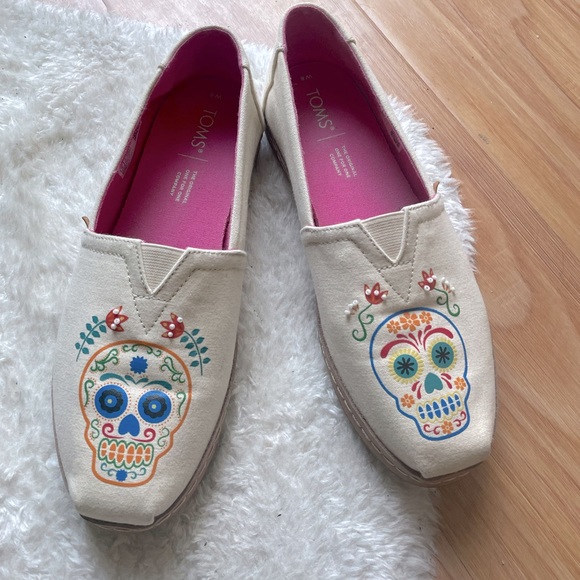 Toms | Shoes | Euc Toms Day Of The Deadsugar Skull | Poshmark